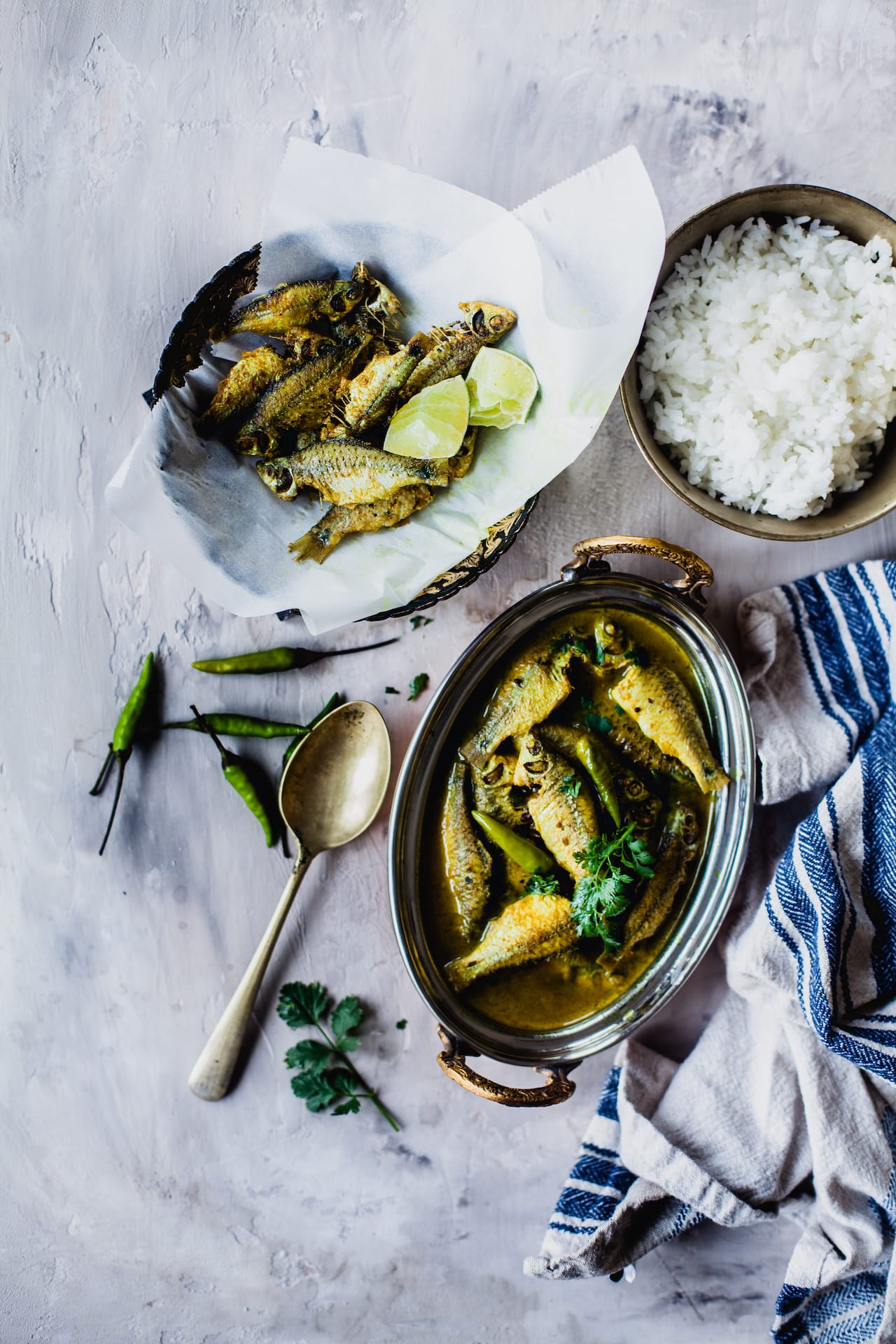 Puti Maach Er Tok - BENGALI RECIPE - Playful Cooking