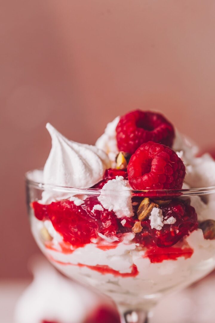 Eton Mess with Raspberrie - VERY EASY DESSERT - Playful Cooking